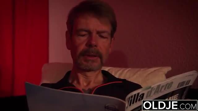 Slanke Tiener Geniet Van Goede Familie Sex Porndroidscom